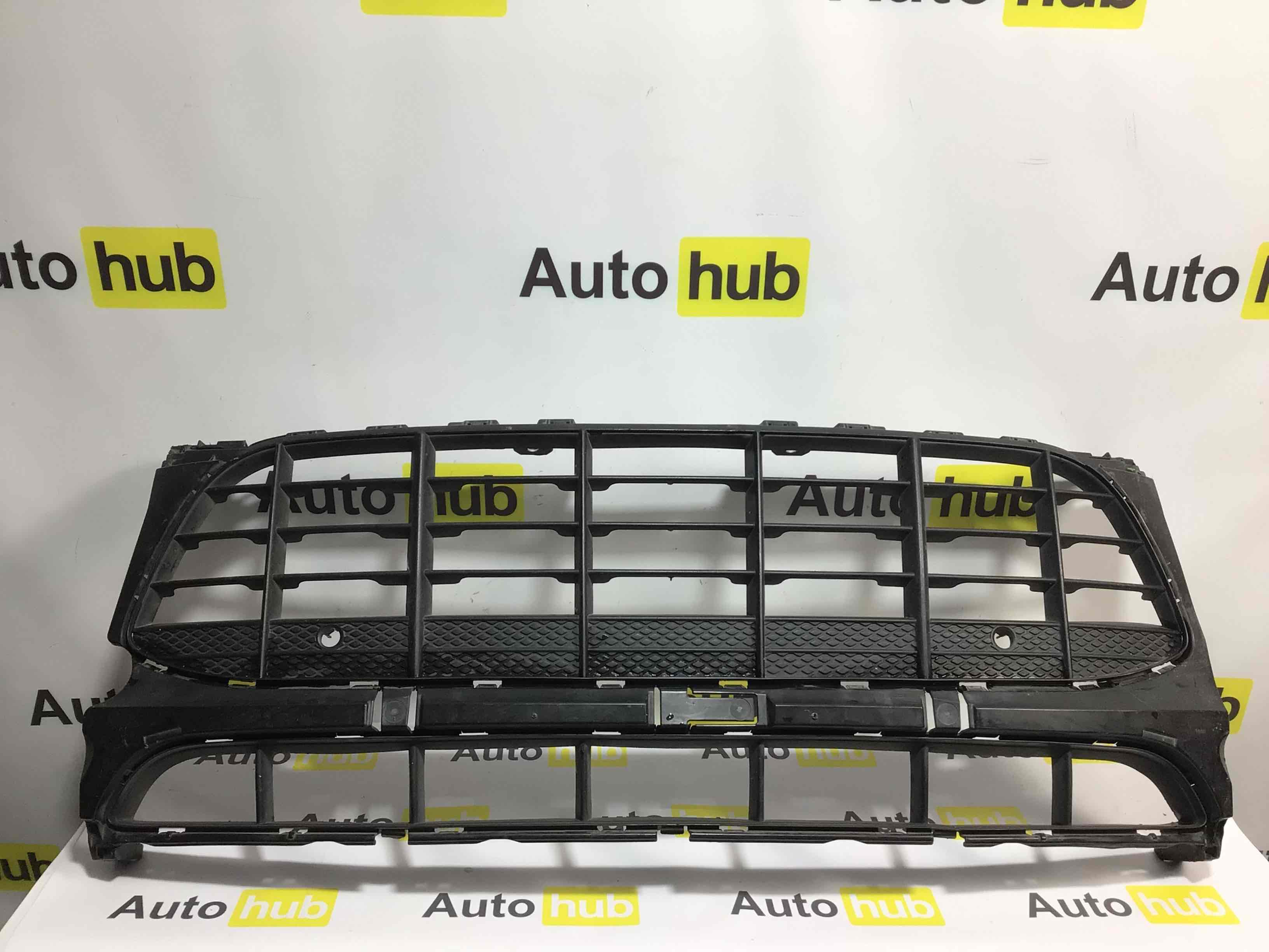 Решетка радиатора б/у для Porsche Macan купить в Киеве, OEM ...